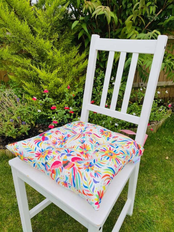 Colourful Birds and Flowers | Seat Pad Cushion with Ties - Tropik Home